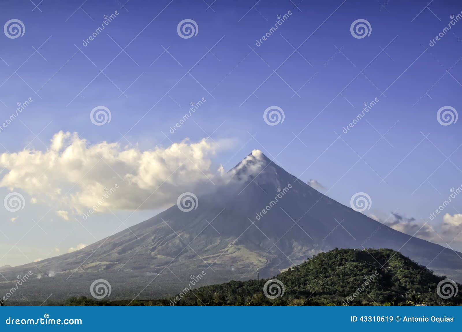 Mayon Volcano stock image. Image of smoking, erupt, active - 43310619