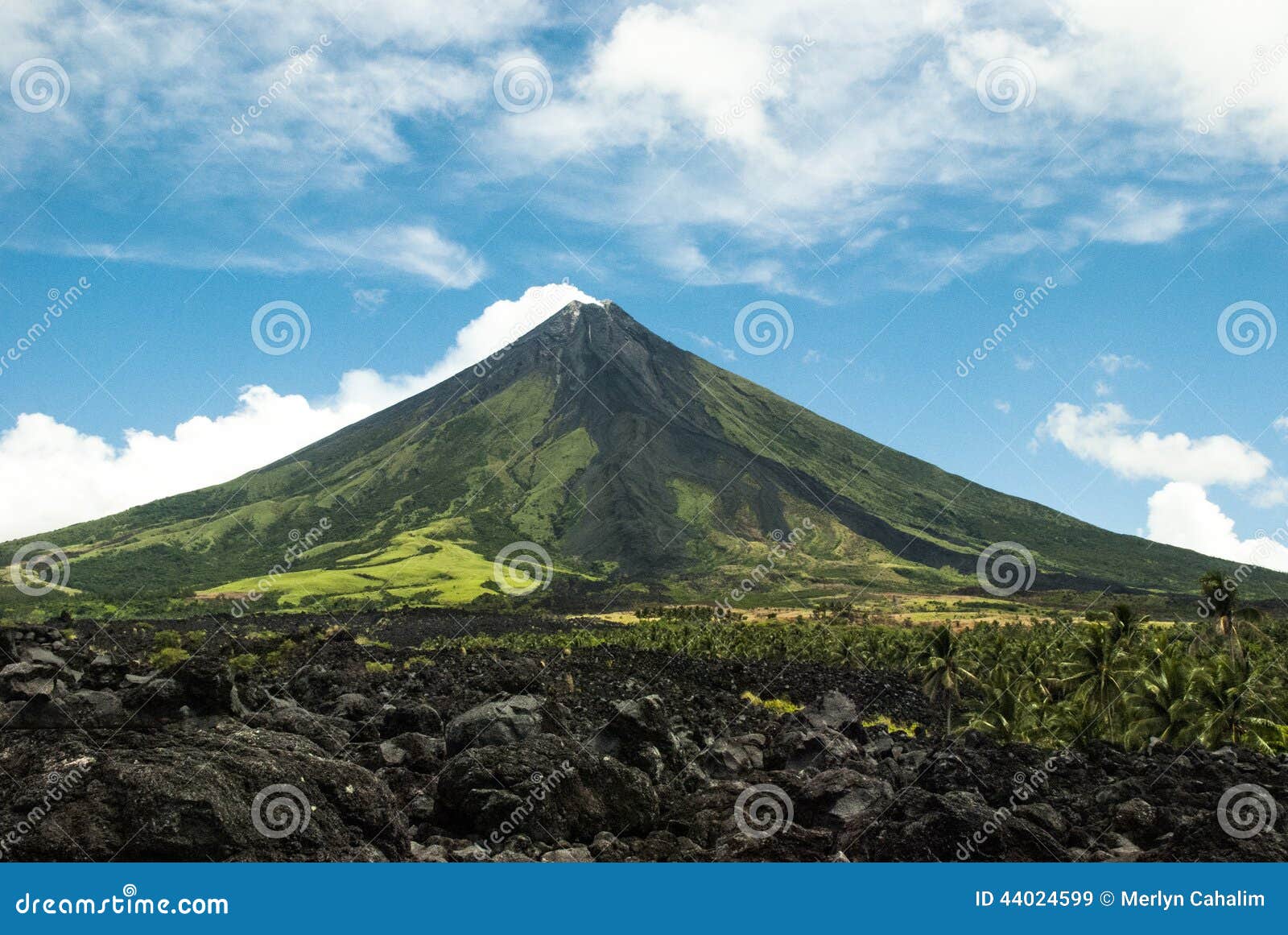Mayon Vulkan stockbild. Bild von tourist, landschaft - 44024599