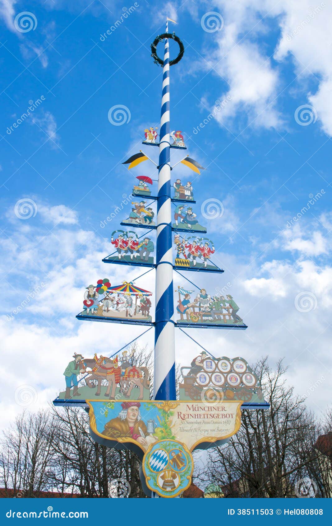 Maypole at Victuals Market Munich Editorial Stock Photo - Image of ...