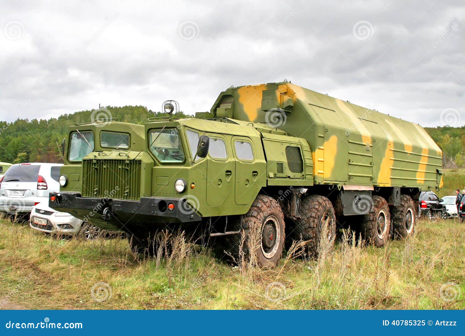 MAZ-7310 Uragan imagen editorial. Imagen de grande, ruso - 40785325