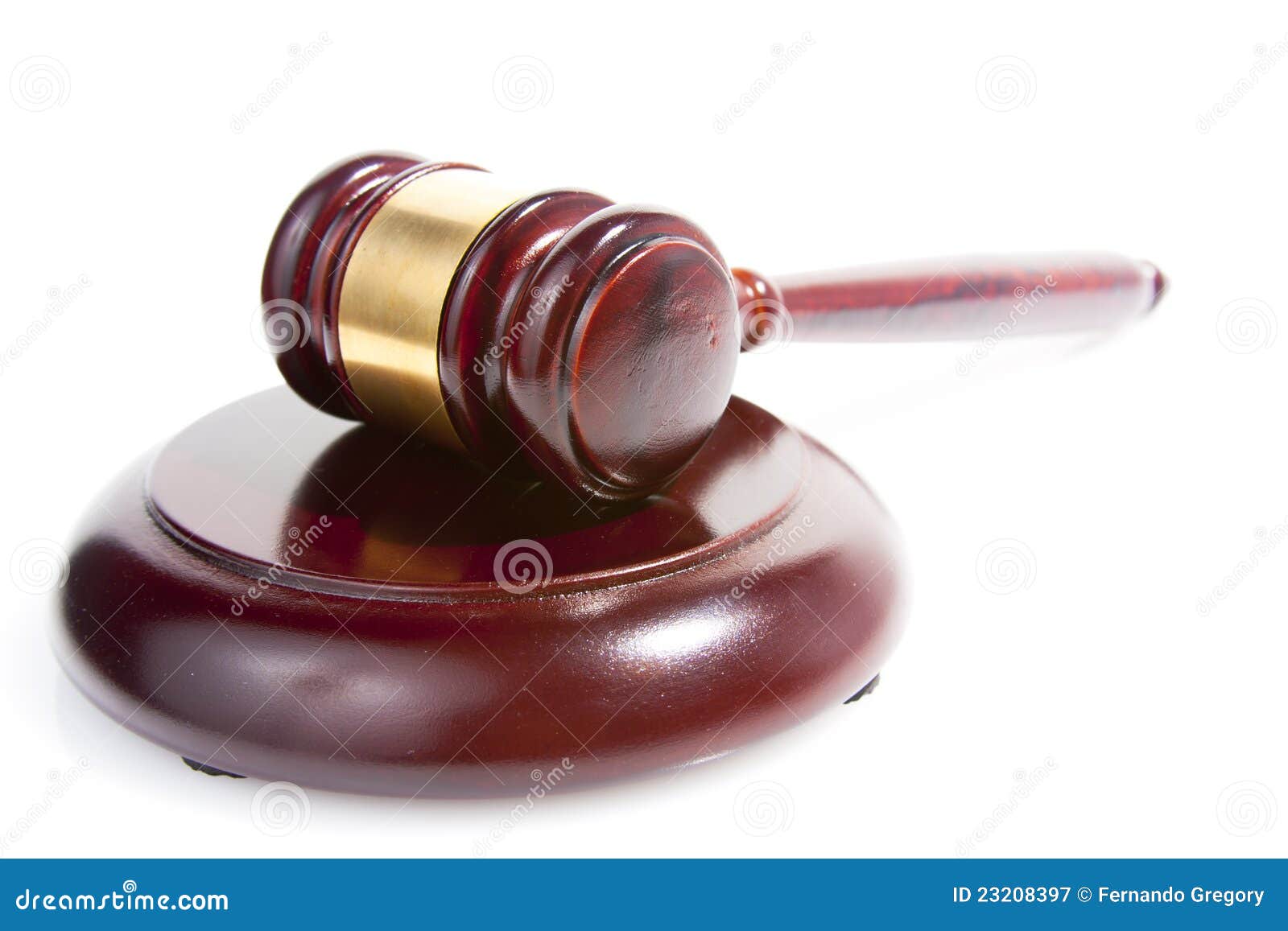 Mazo del juez en blanco imagen de archivo. Imagen de delincuente - 23208397