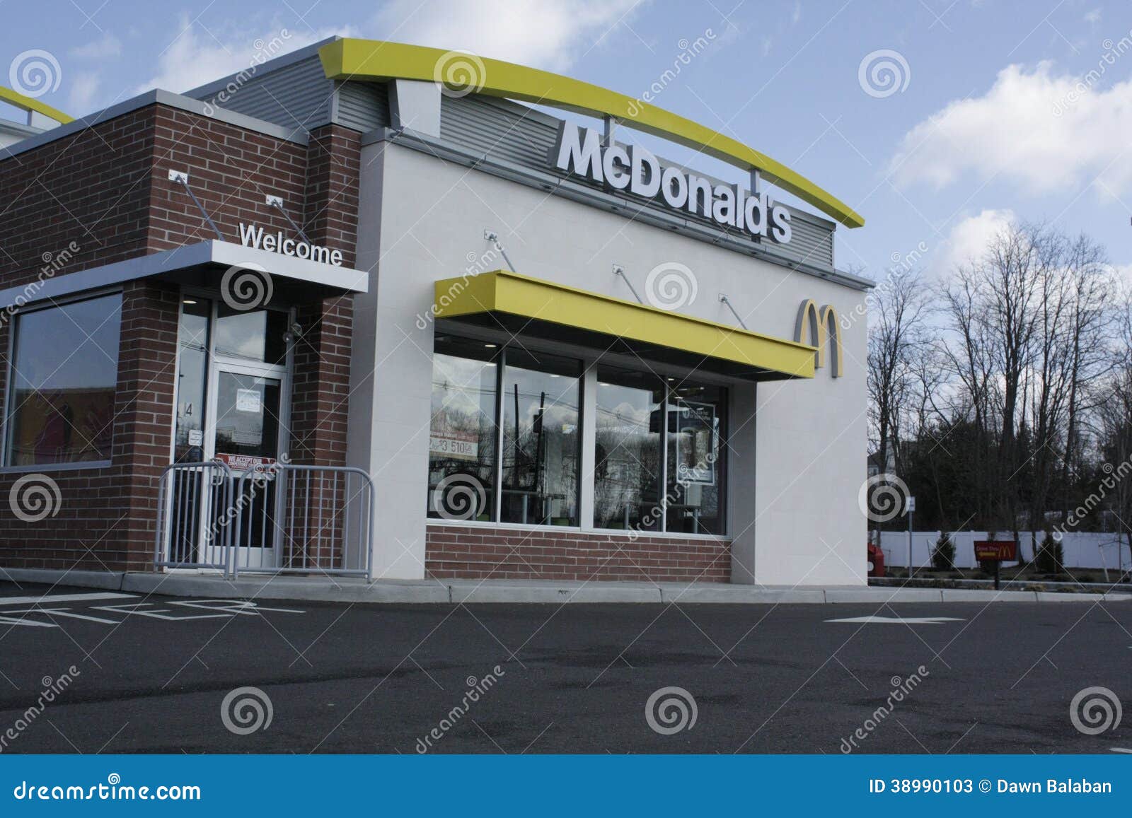 Mc Donalds Front editorial stock photo. Image of hamburger - 38990103