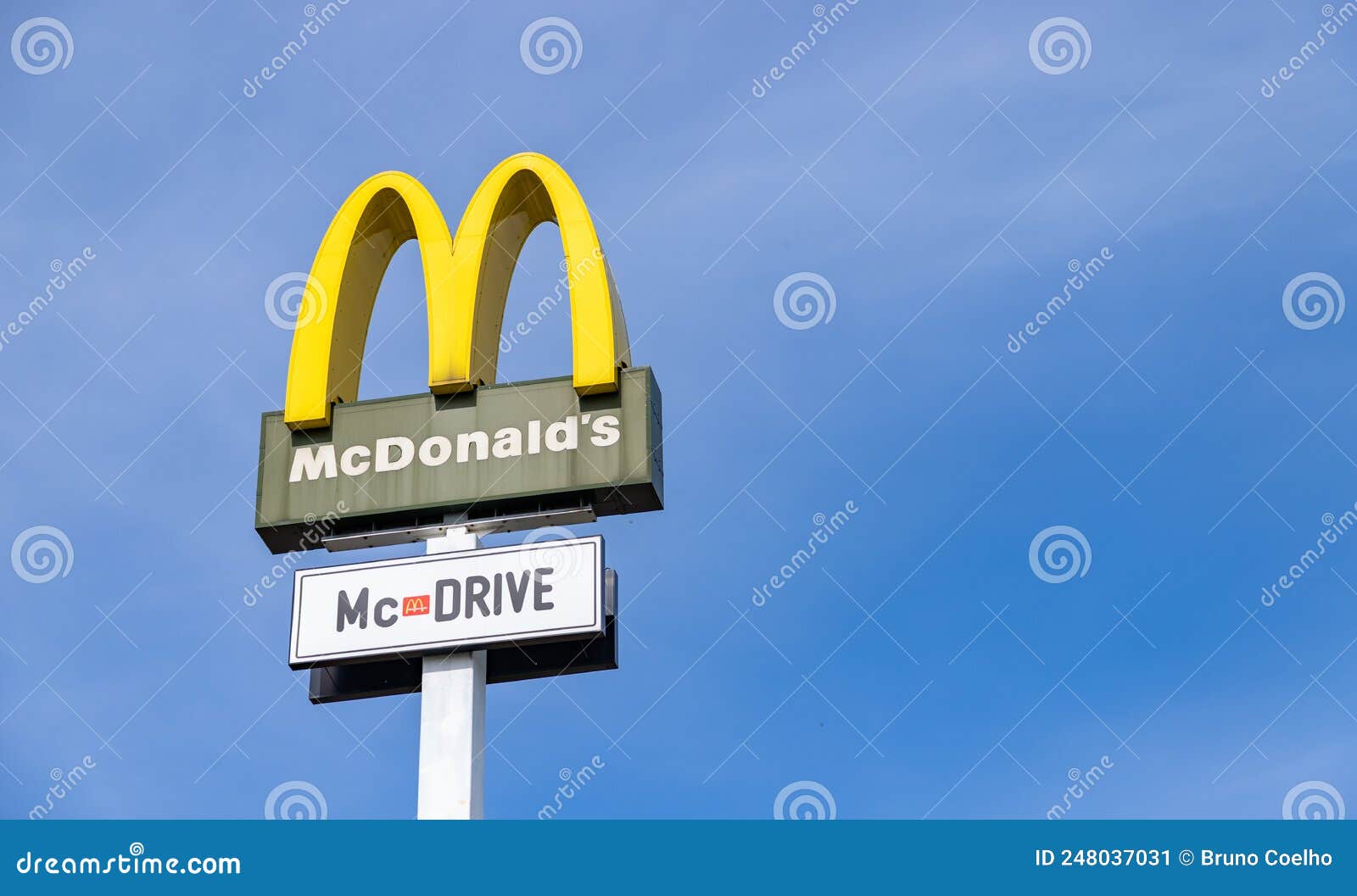 McDonald`s McDrive Sign editorial photo. Image of logo - 248037031