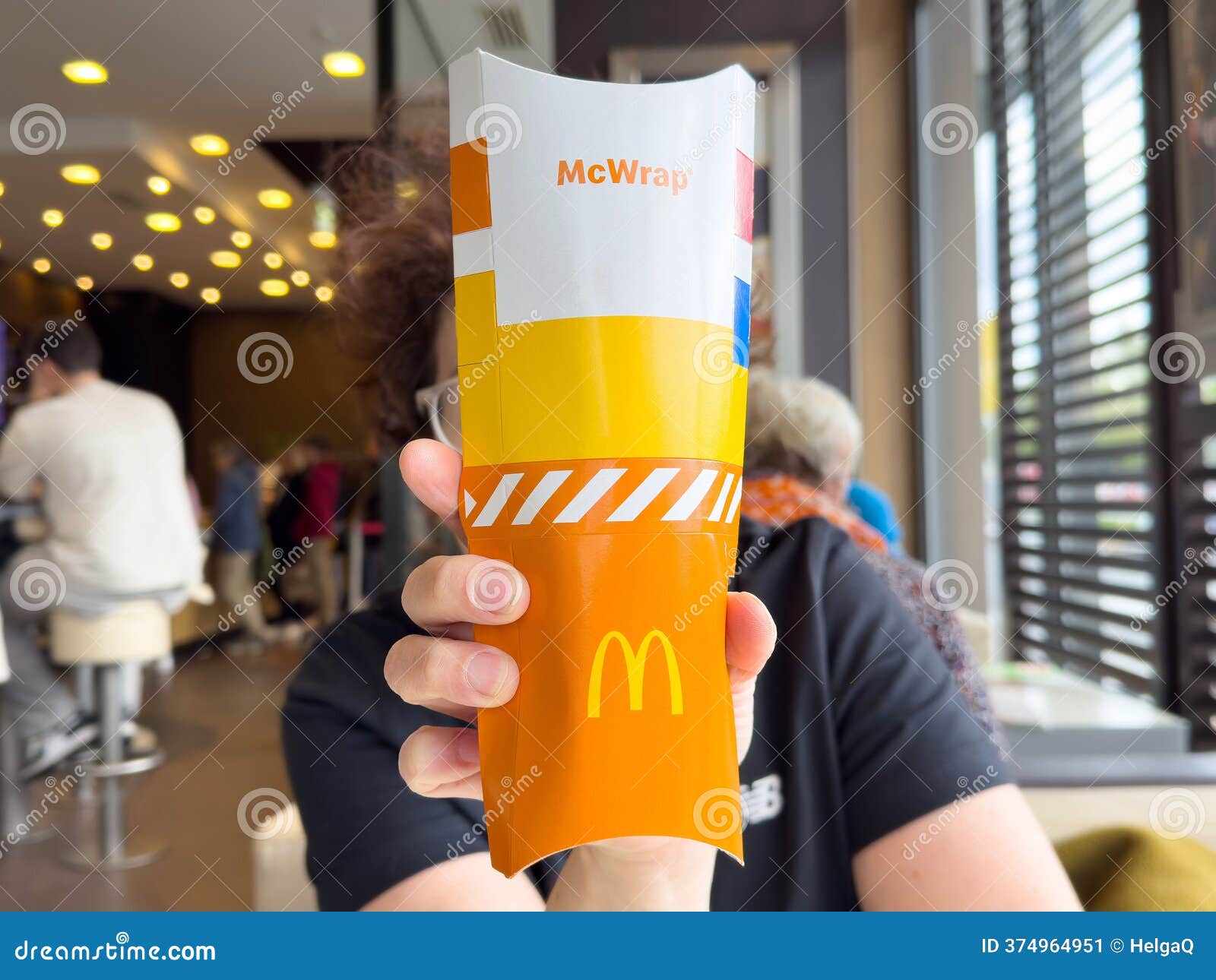 Busy Restaurant In A Line At Seoul Express Bus Terminal. Seoul Express ...