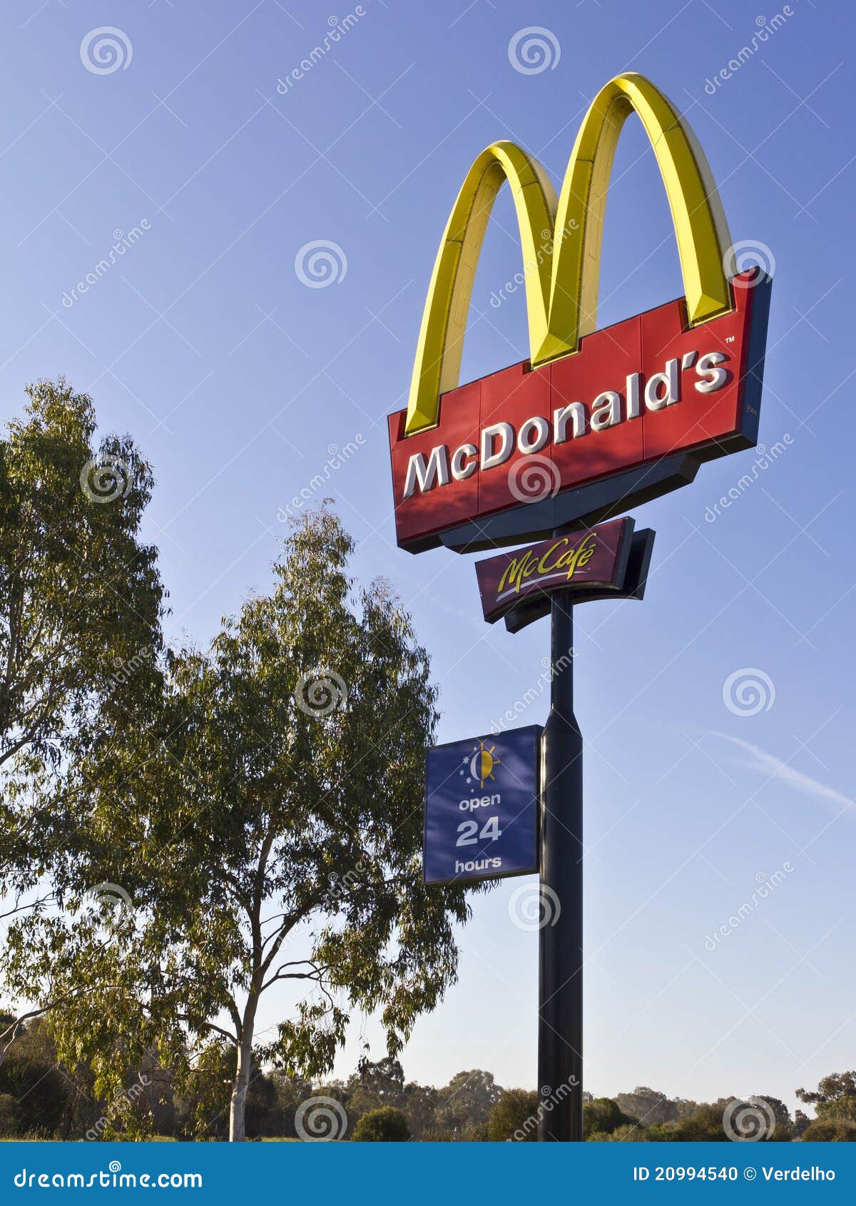 Mcdonalds Highway Sign Photos - Free & Royalty-Free Stock Photos from ...