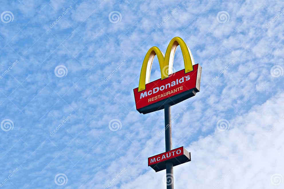 McDonalds sign editorial photography. Image of mcdonalds - 24837087
