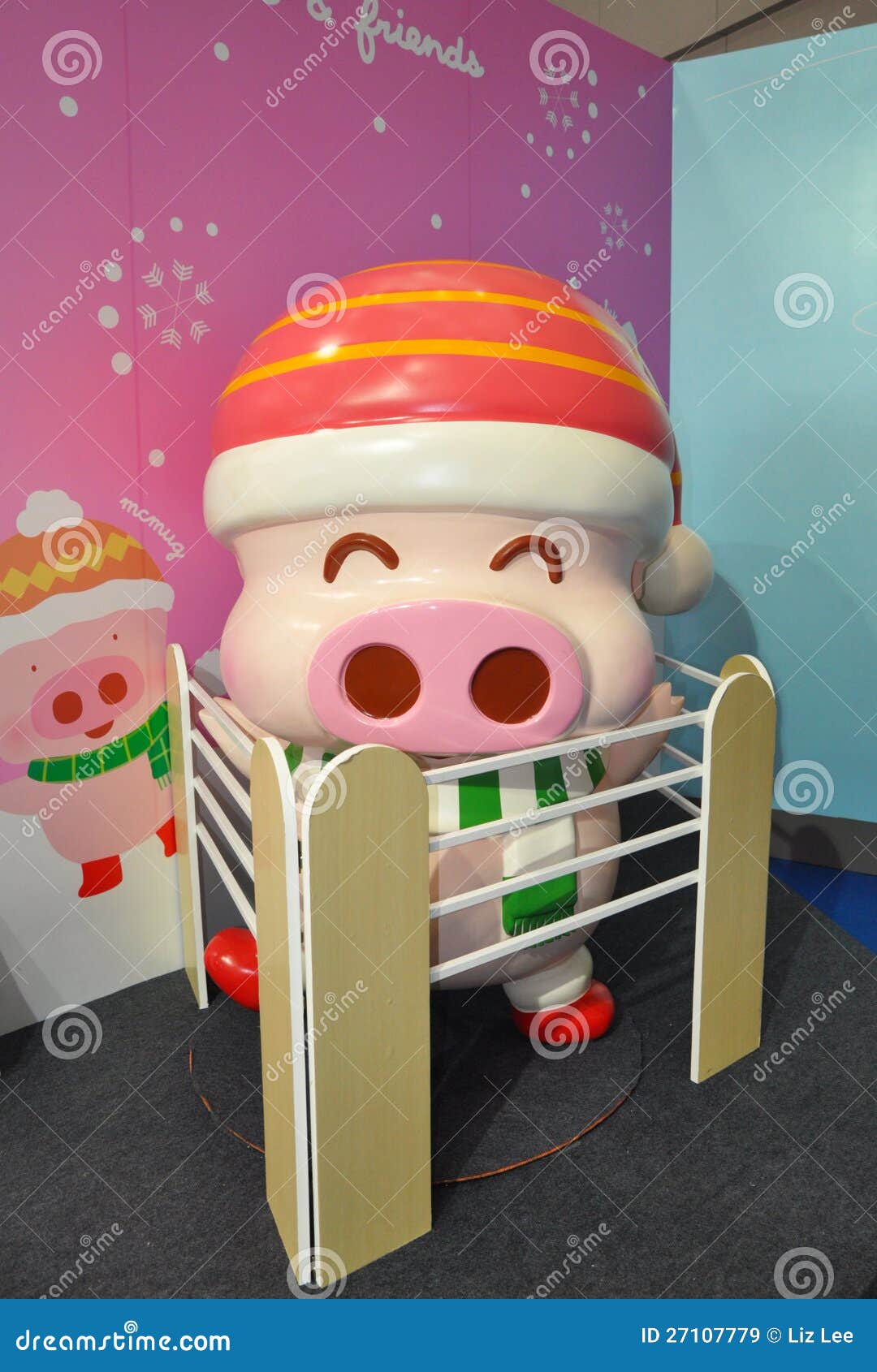 Mcdull (Mai Dou) editorial stock image. Image of exhibition - 27107779