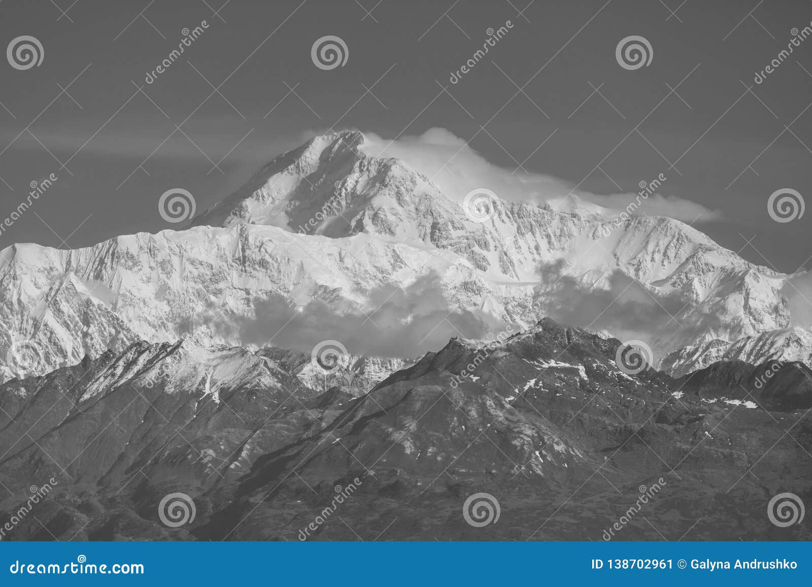 McKinley imagen de archivo. Imagen de capsulado, alto - 138702961