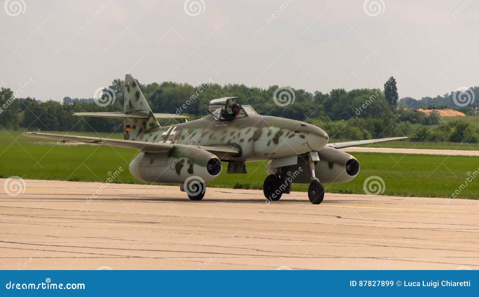 Me 262 airplane editorial stock image. Image of military - 87827899