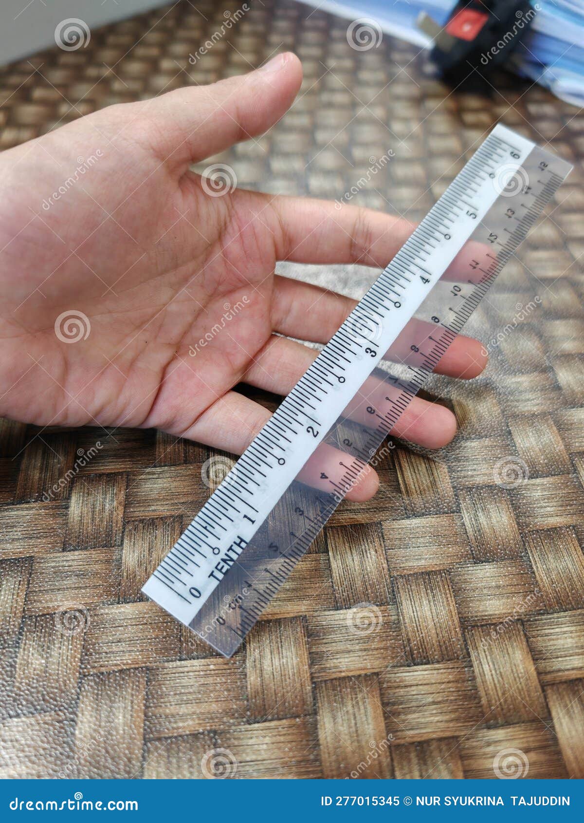 Measure Your Progress To Achieve Goals. Memo And Marker Royalty-Free ...