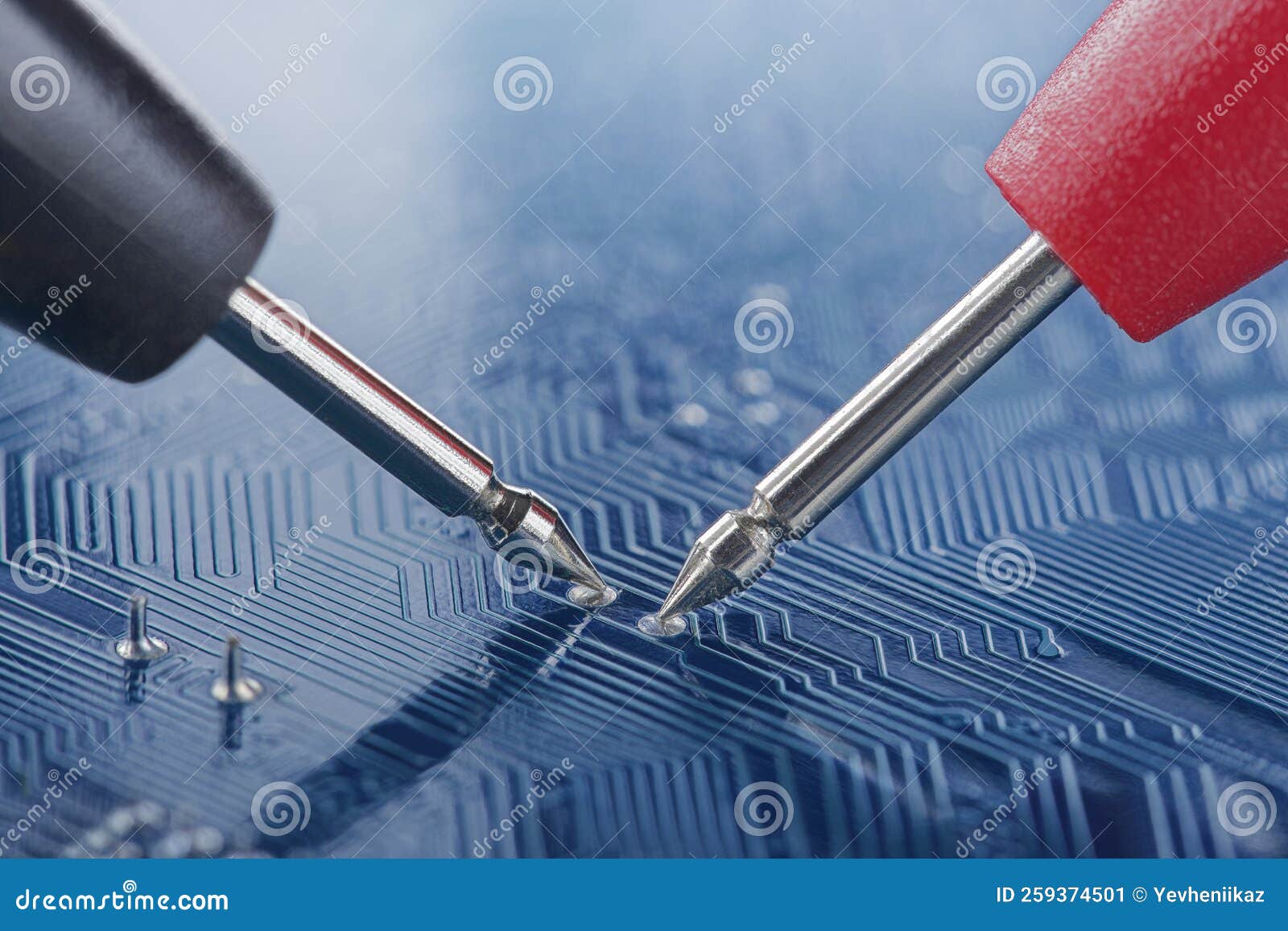 Measuring Electronic Signal from Component on the PCB. Electronics ...