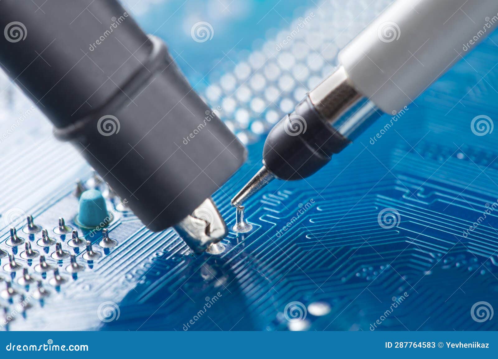 Measuring Electronic Signal Using Oscilloscope on the PCB. Electronics ...