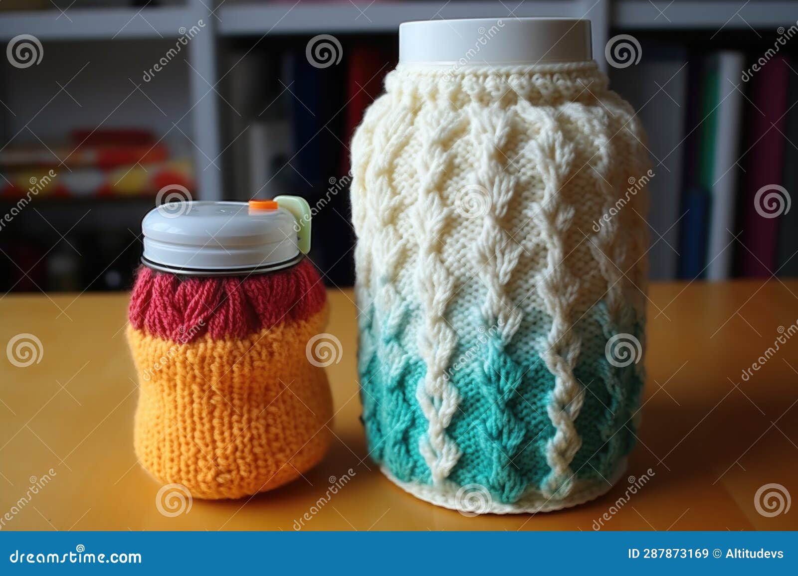 Measuring Spoon Pouring Formula into Bottle Stock Illustration ...