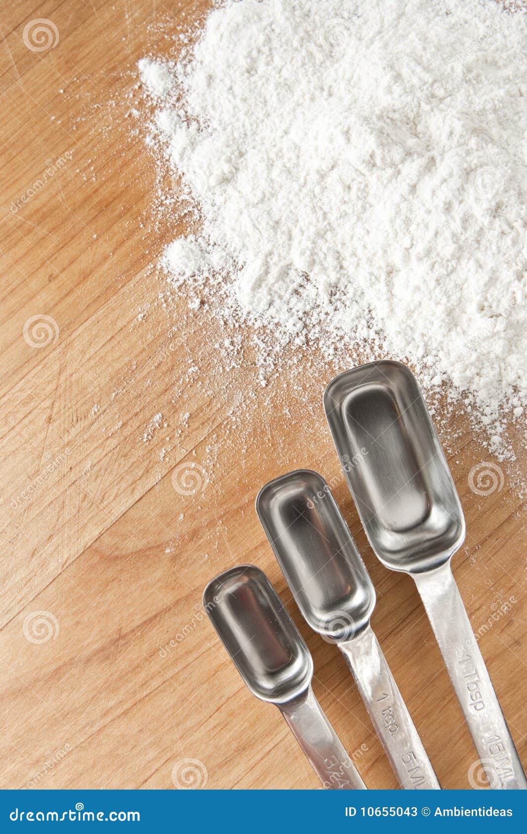 Measuring Spoons with Flour Stock Image - Image of cooking, seasoning ...