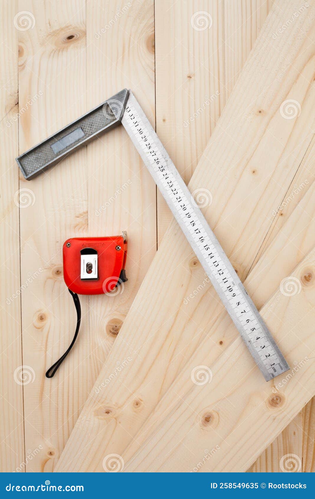 A Measuring Tape and a Square Stock Image - Image of distance, carve ...