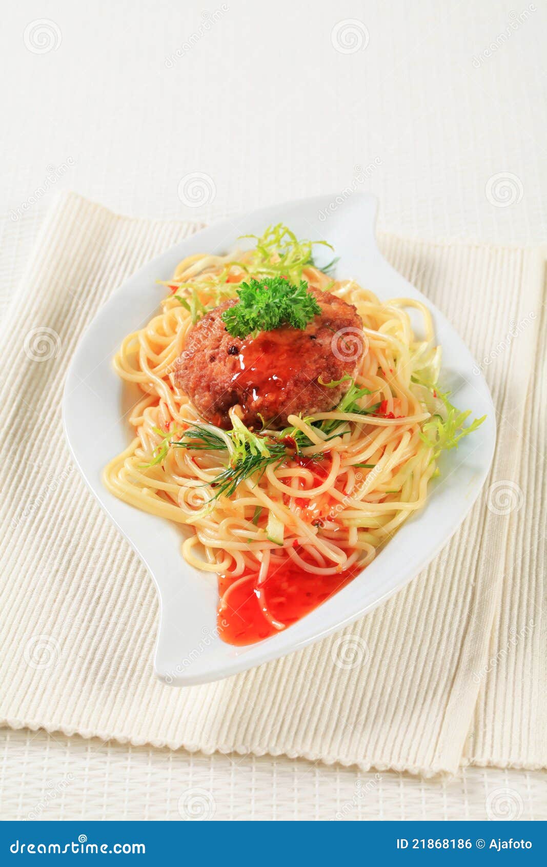 Meat patty and spaghetti stock photo. Image of pasta - 21868186
