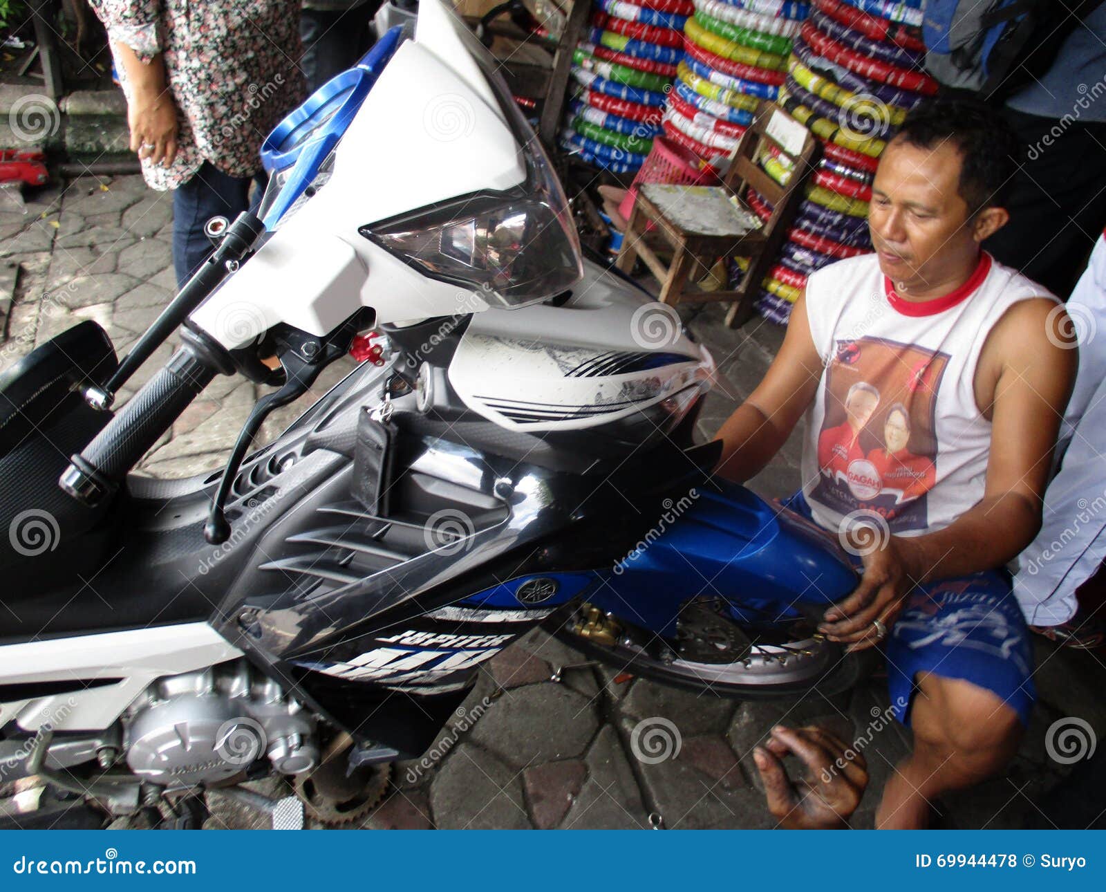 Mecanic zdjęcie stock editorial. Obraz złożonej z centrala - 69944478