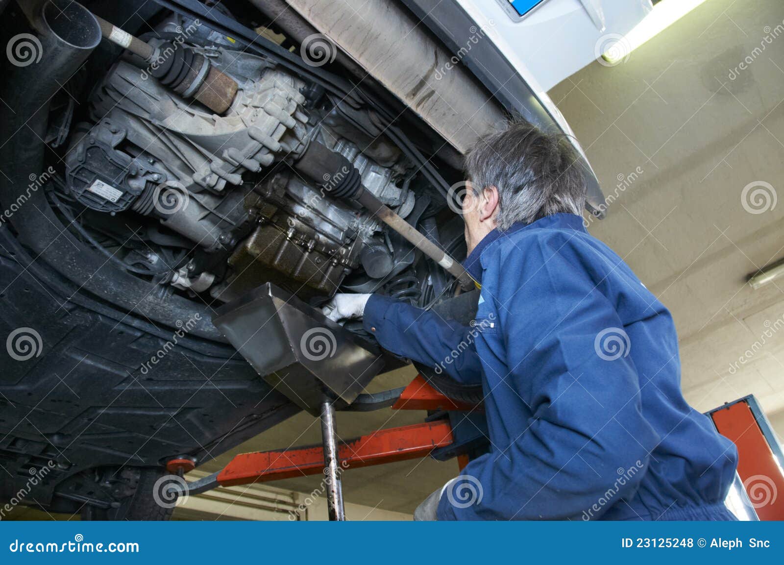 Mechanic stock photo. Image of mechanical, tool, vehicle - 23125248