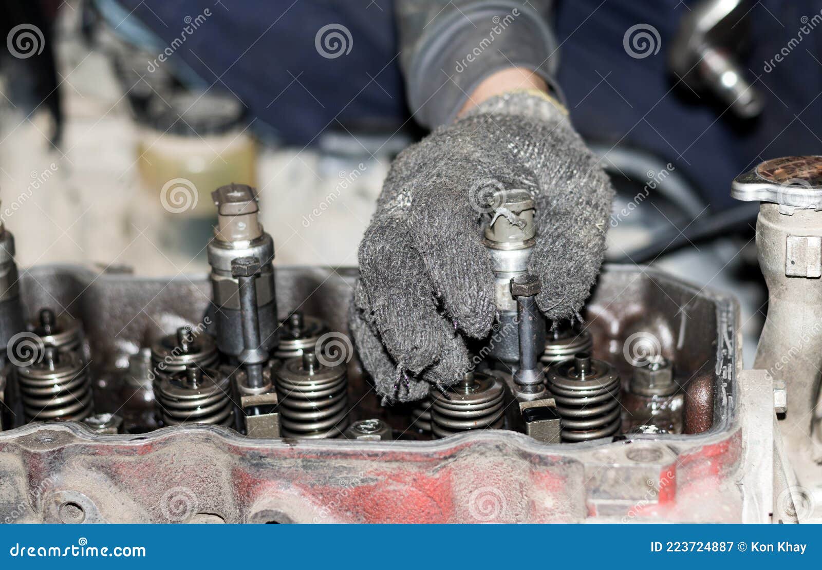 The Mechanic is Checking the Engine. Stock Image - Image of drive ...