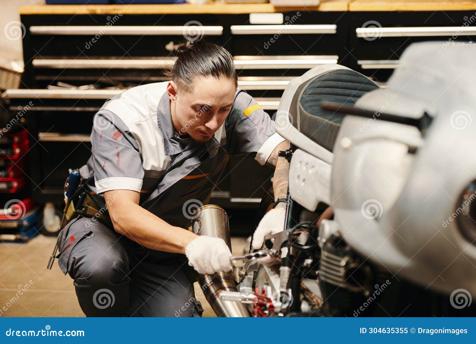 Mechanic Checking Motorcycle Wiring Stock Image - Image of bike, check ...