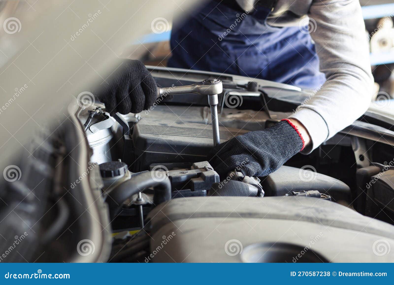 The Mechanic Fixing the Car Stock Photo - Image of maintenance ...