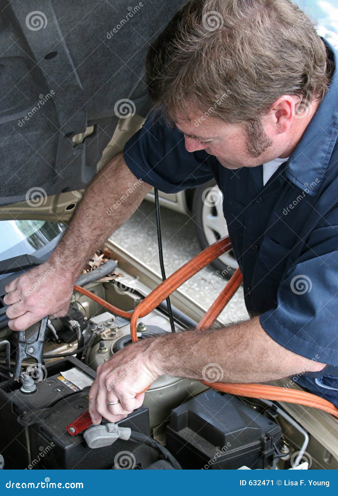 Mechanic & Jumper Cables Stock Image - Image of fuel, checking: 632471