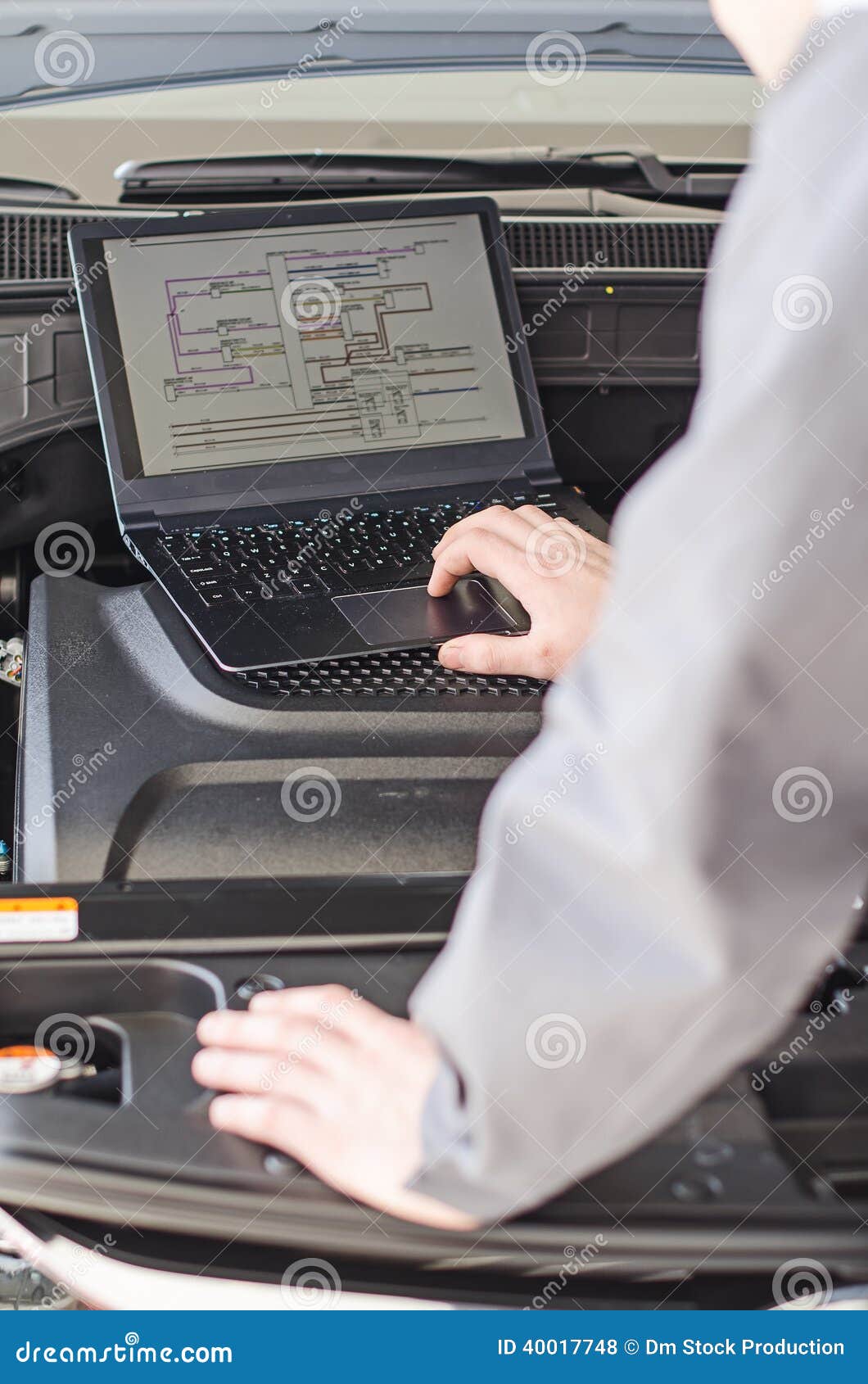 Mechanic with Laptop Diagnoses Car Stock Photo - Image of open ...