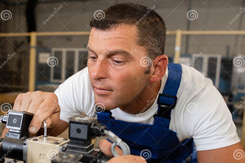Mechanic using allen key stock image. Image of metal - 161829747