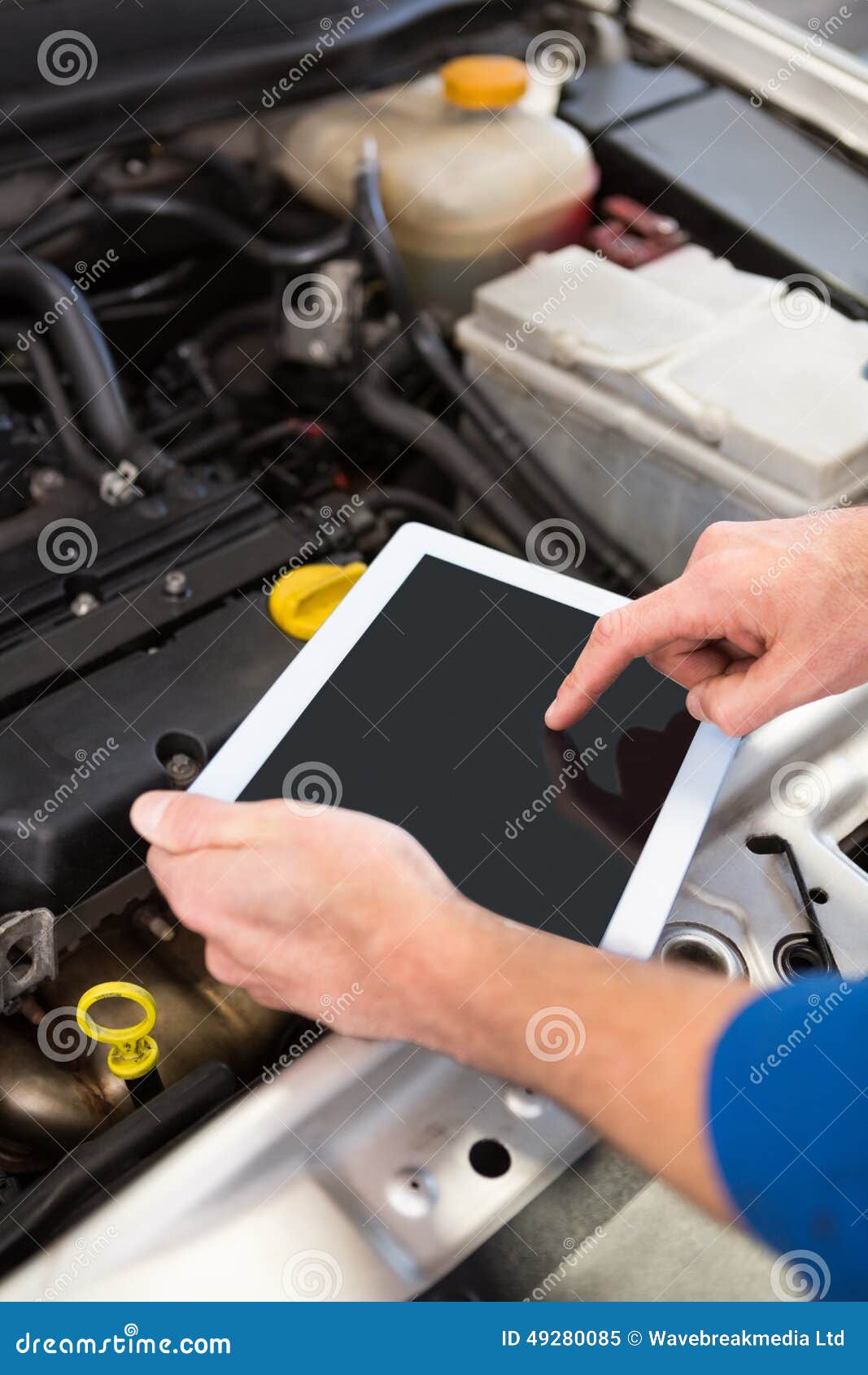 Mechanic Using Tablet To Fix Car Stock Image - Image of mechanic ...