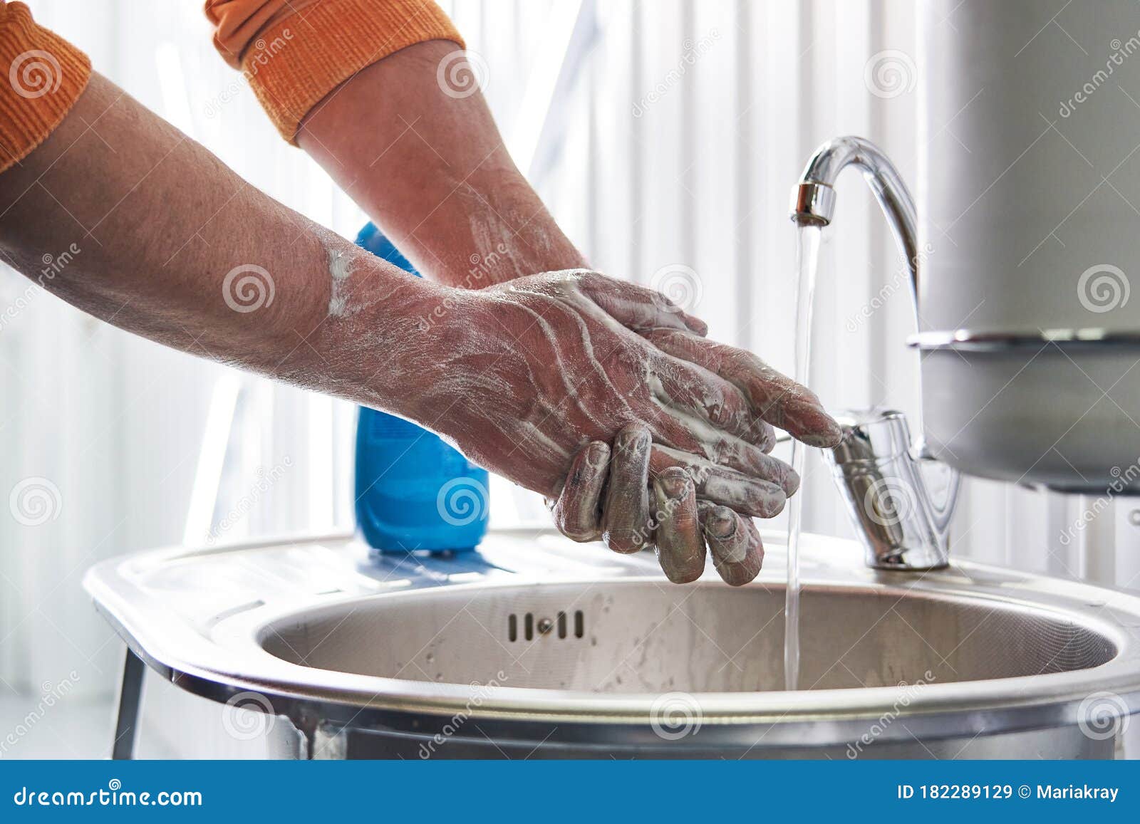 Mechanic Washing Dirty Hands with Soap after Work Stock Image - Image ...