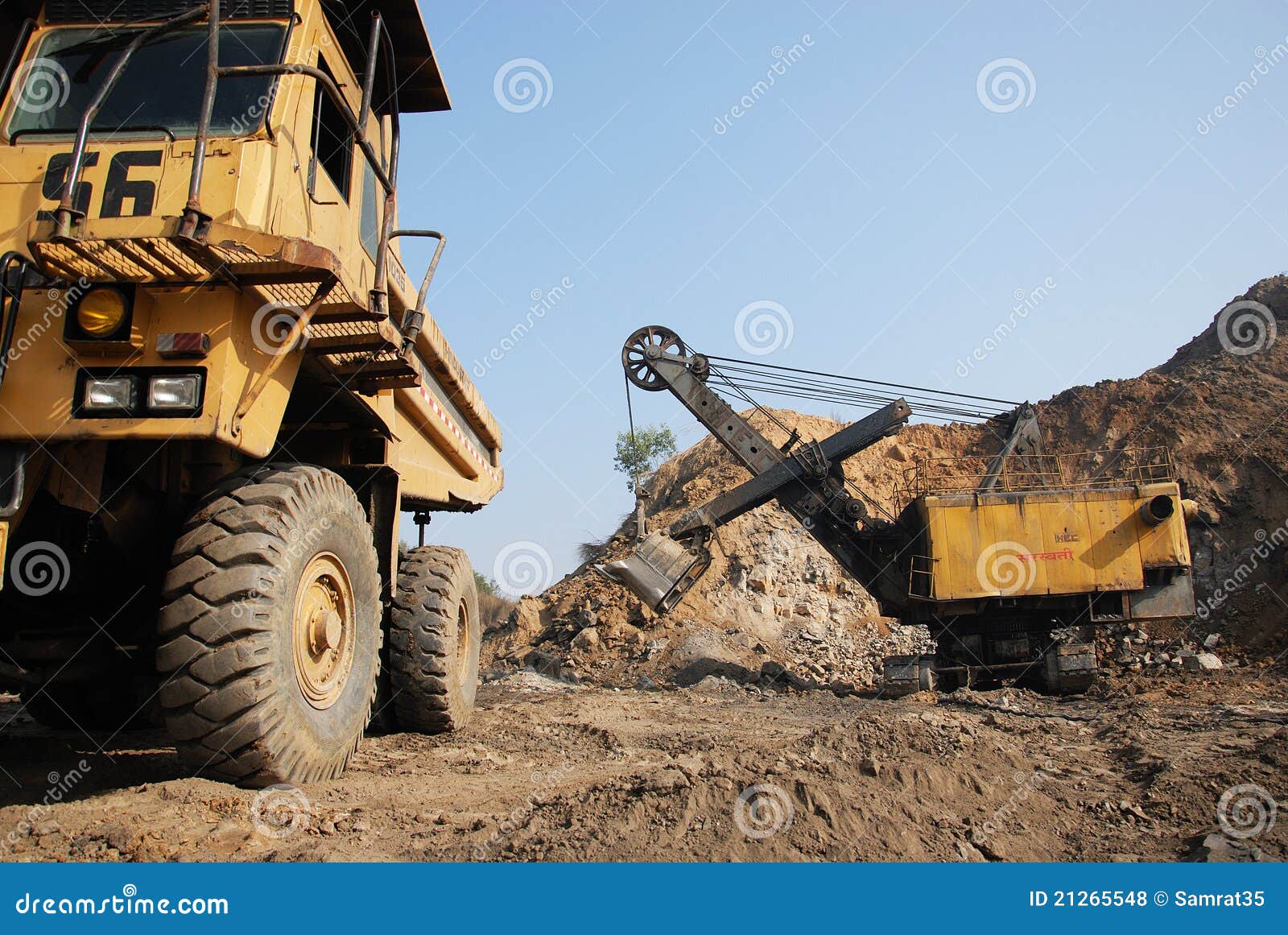 Mechanical Loading of Coal editorial stock photo. Image of fossilized ...