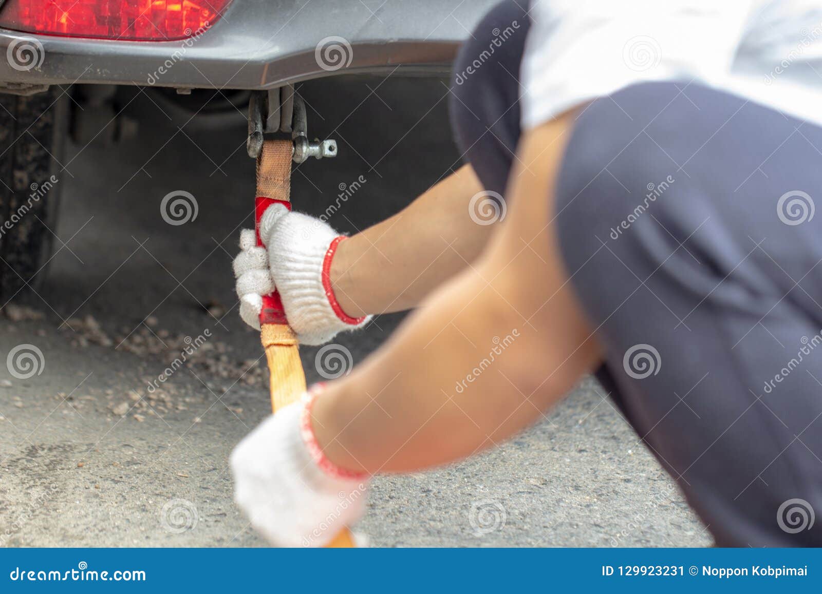 Mechanical Man Jointrope String at the Car To Pull Back To Garage for ...