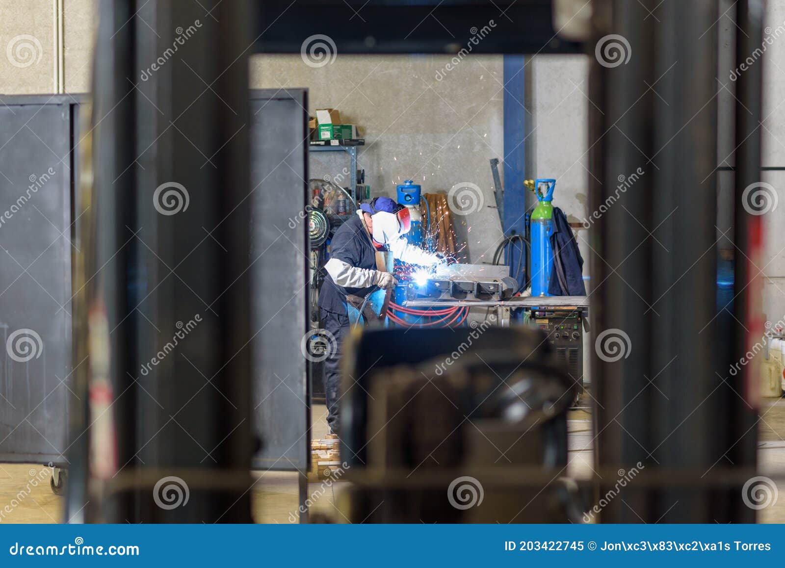 Mechanical Metal Worker in Workshop Stock Image - Image of rabajador ...