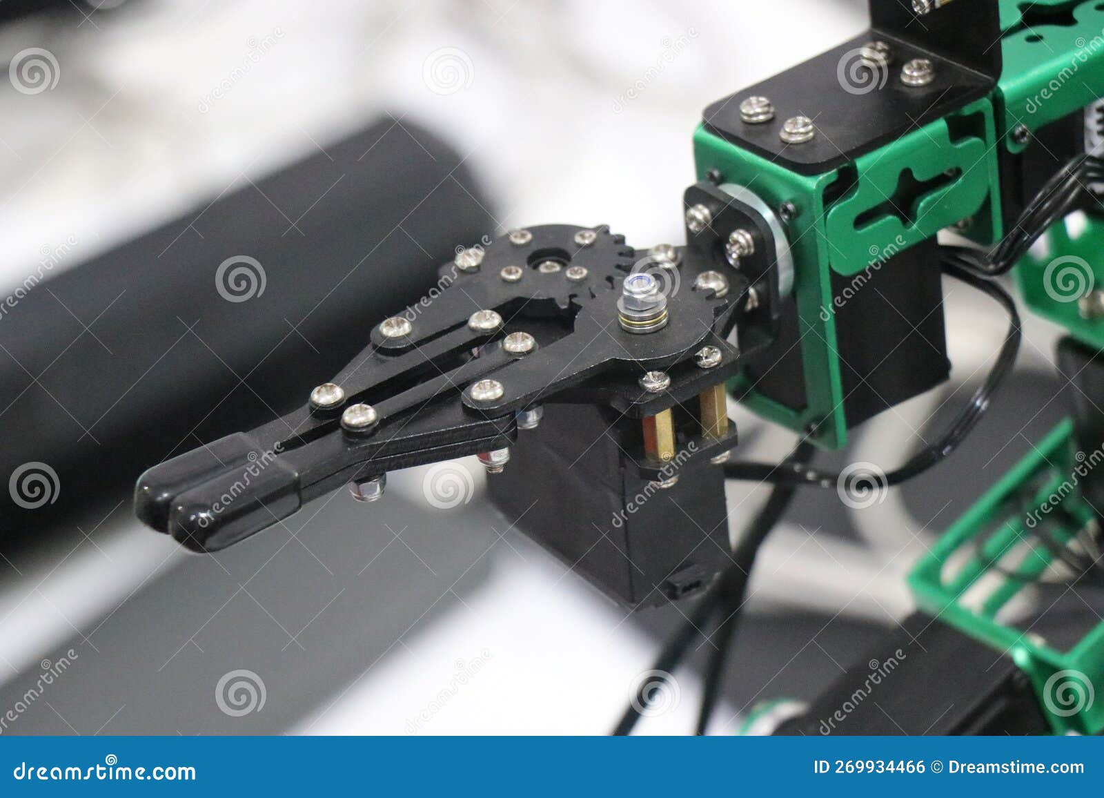 Mechanical Robot Gripper Or Servo Grippers Used In Small Robots For ... Mechanical Robot Gripper Or Servo Grippers Used In Small Robots For ...