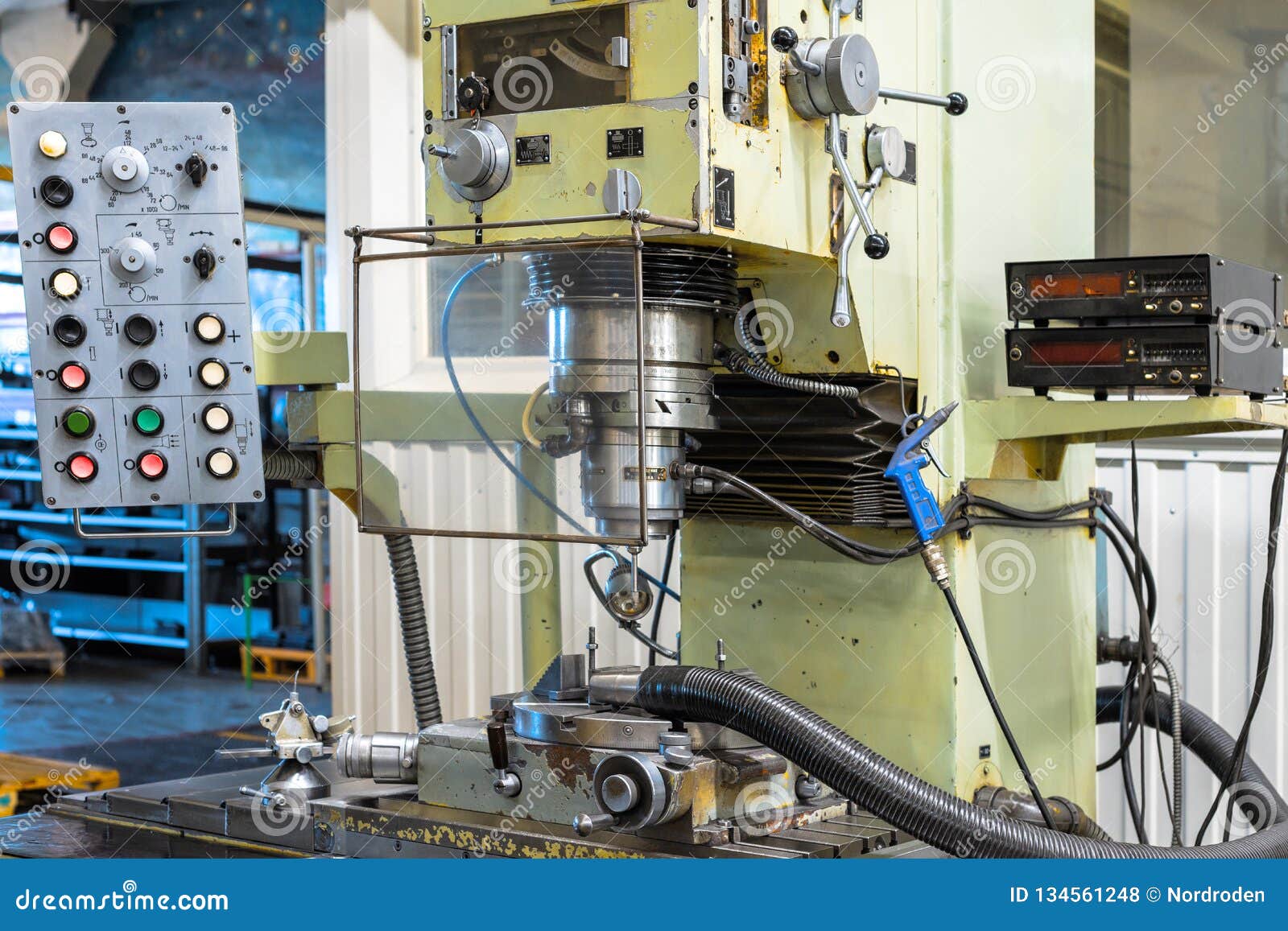 Mechanical Vertical Milling Machine. Stock Photo - Image of equipment ...
