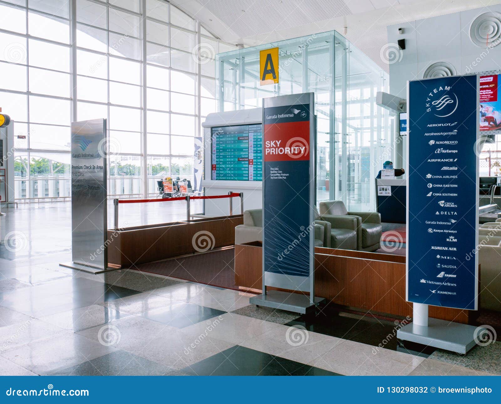 Sky Priority Lounge Area by Skyteam in Front of Airport Check-in ...