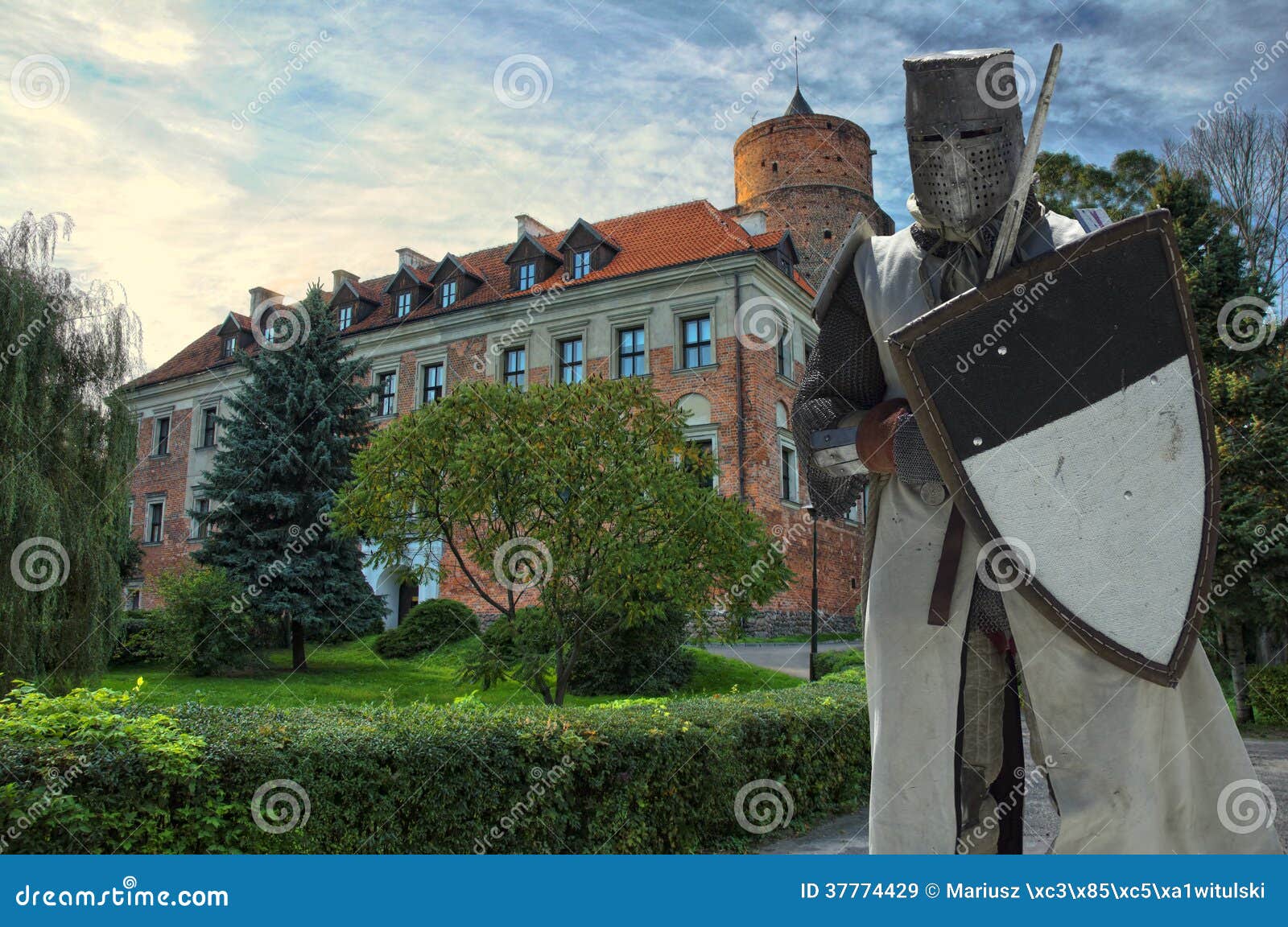 Medeltida riddare fotografering för bildbyråer. Bild av tegel - 37774429