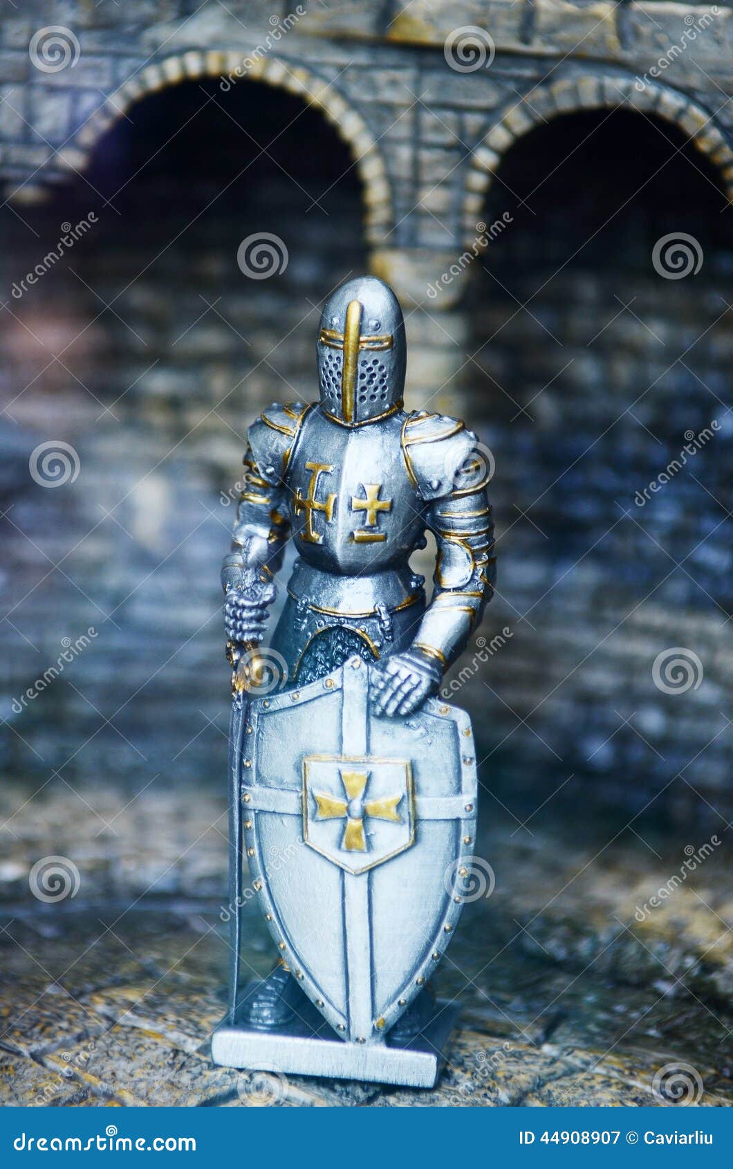 Mediaeval Knight Statues in Metal Armor Stock Image - Image of armed ...