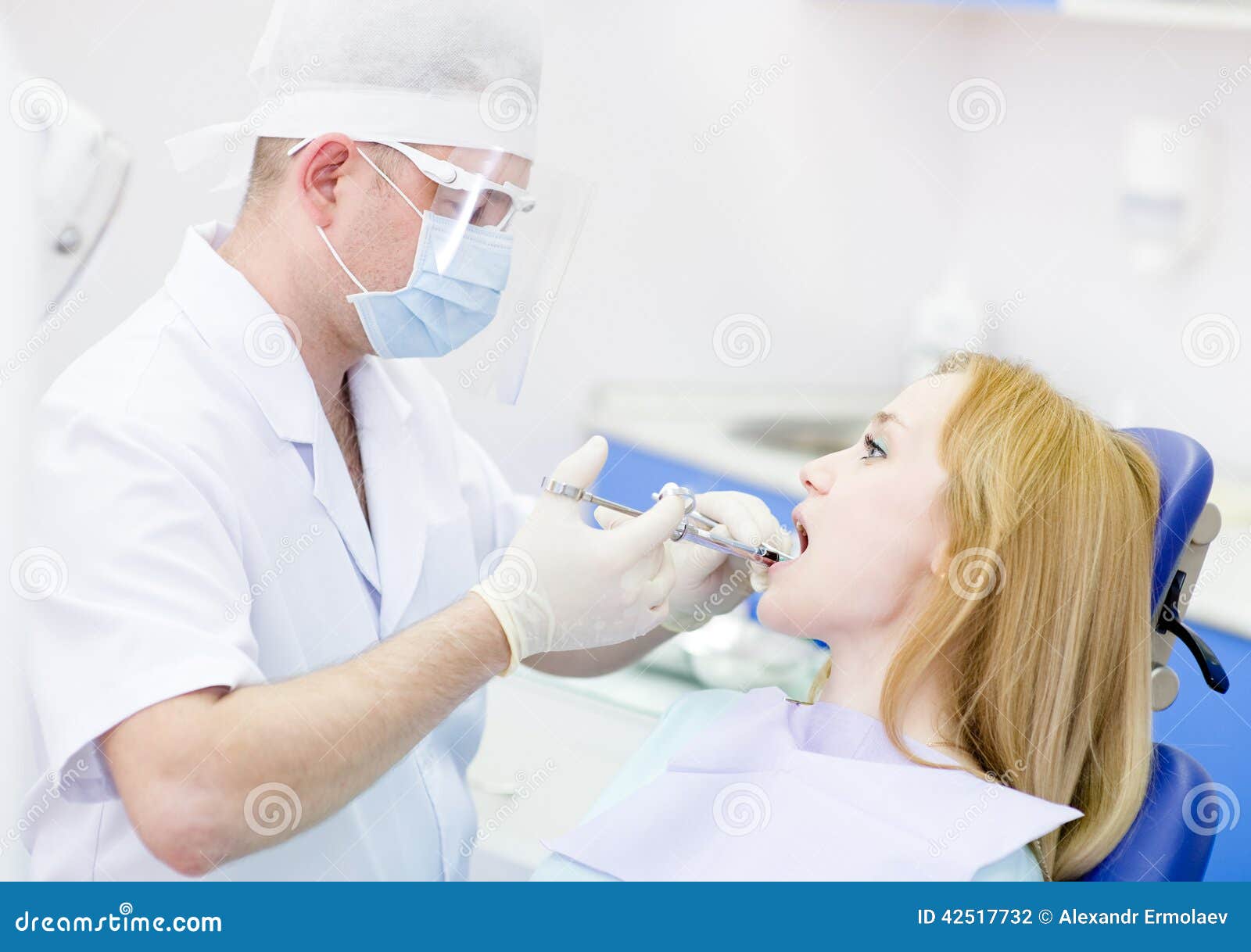 Medical Care a Patient with a Toothache Stock Photo - Image of medical ...