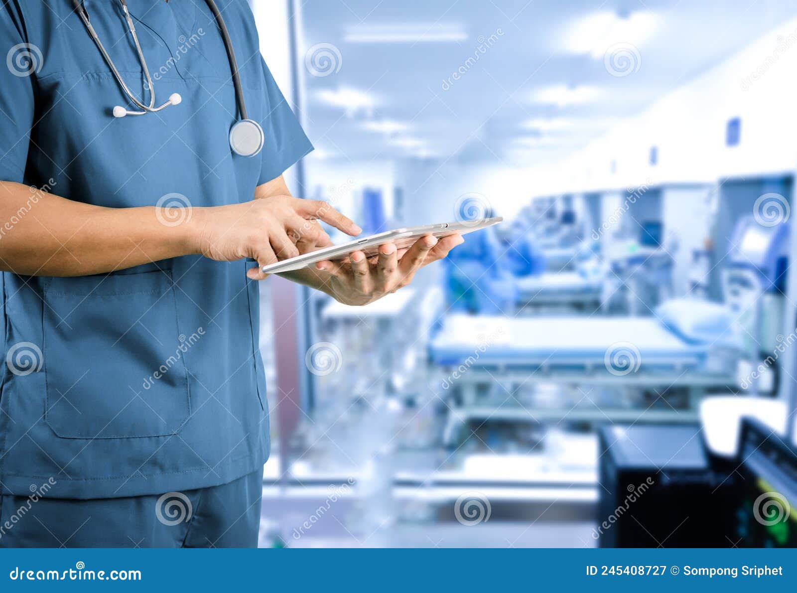 Medical Concept Use a Tablet To View Patient Information Stock Image ...