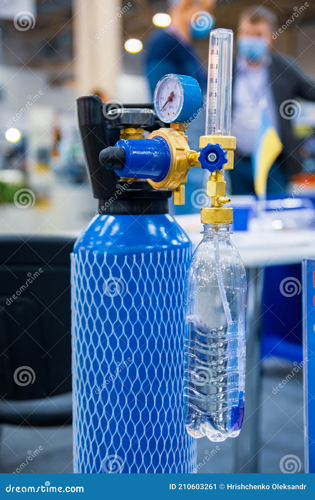 Oxygen Tank With Compressed Gas. Oxygen Mask And Black Oxygen Cylinder ...