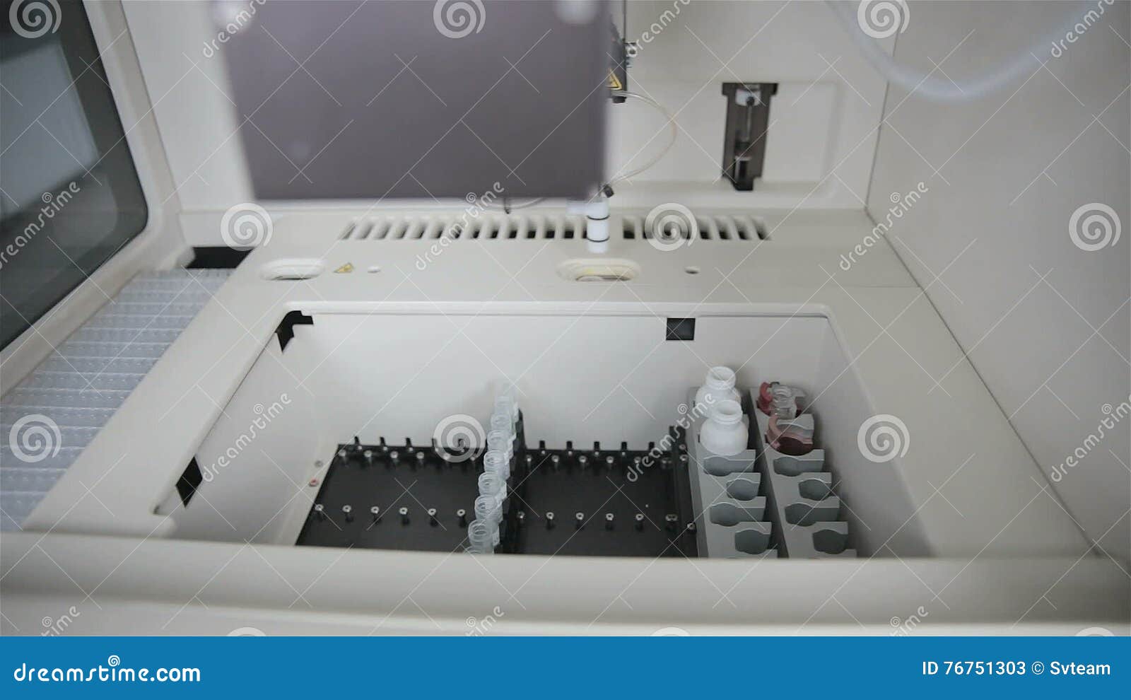 Medical Hematology Analyzer Machine Automatically Working for Test ...