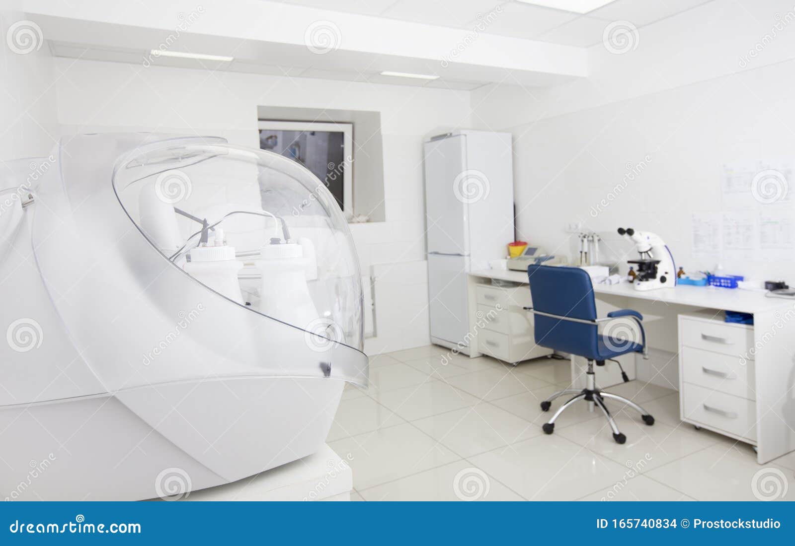 Medical Laboratory for Diagnostic and Analysis Using Professional ...