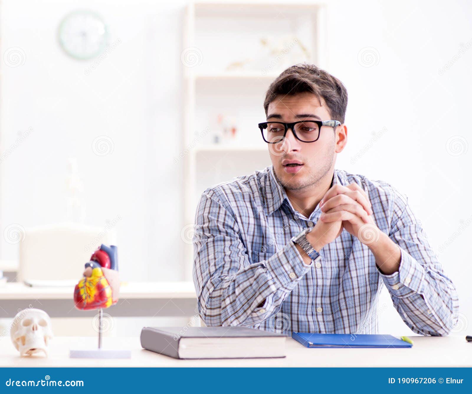 Medical Student Studing the Heart Stock Photo - Image of healthy, heart ...