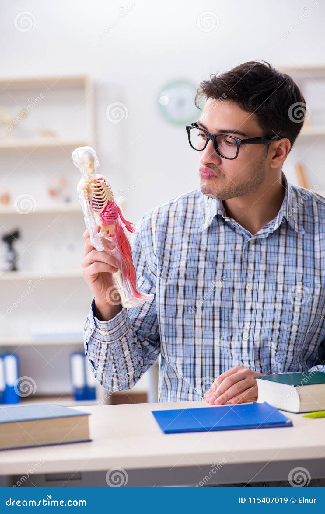 The Medical Student Studying in Classroom Stock Image - Image of medic ...