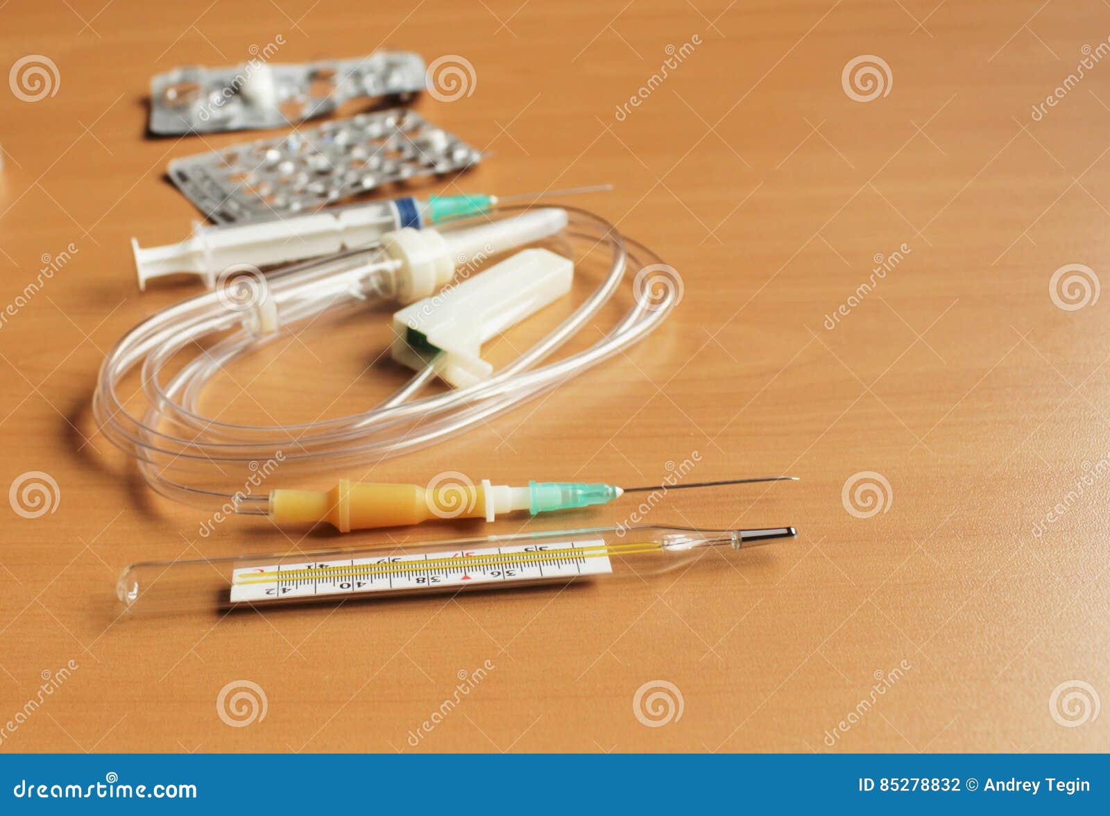 Medical Syringe and Dropper Stock Photo - Image of child, laboratory ...