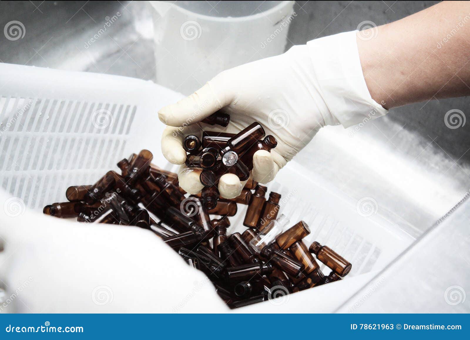 Medical vials stock image. Image of guantes, cleaning - 78621963