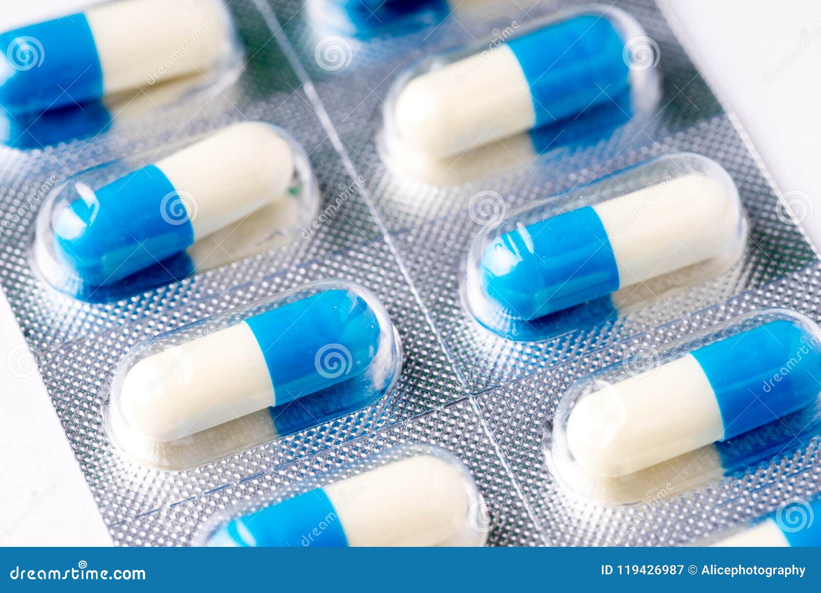 Medicina, Tableta, Vitamina Y Droga En Diversa Forma Imagen de archivo ...