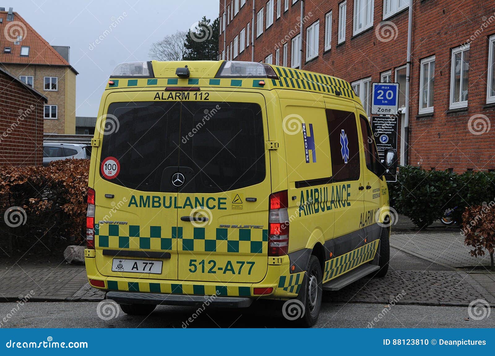 Medicinsk ambulans redaktionell foto. Bild av kopenhagen - 88123810