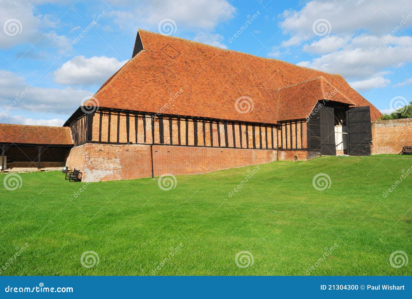 Medieval Barn stock photo. Image of doors, wood, ancient - 21304300